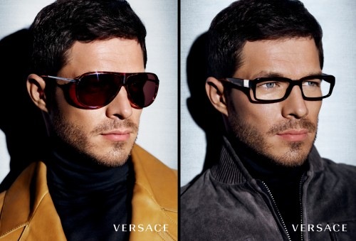Paul Sculfor & Gisele by Mario Testino, Versace F/W 09.10 | Homotography
